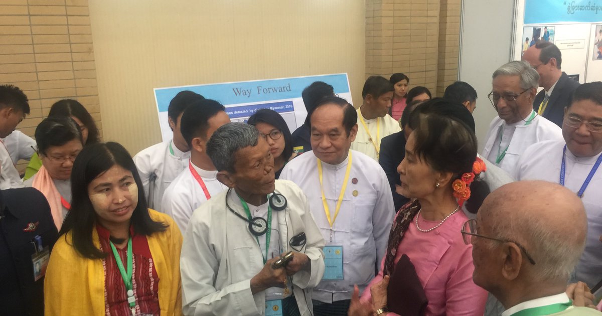 U Soe Win, speaking to world leaders - The Leprosy Mission International